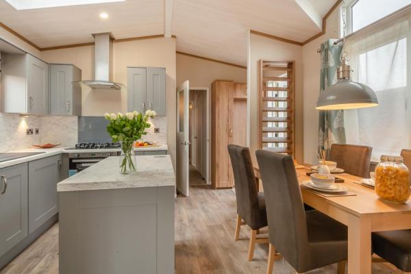 Carp Lodge - Downham Market