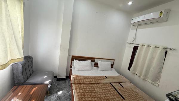 Sky Rooms 2 - Varanasi