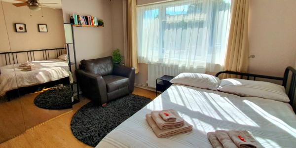 Thames Accommodation - Woking