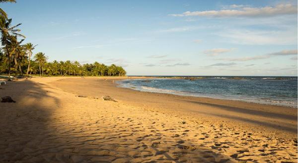 Conforto E Praia No Litoral Da Bahia - Lauro de Freitas