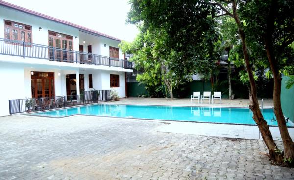 Villa Mango Tree In Keselwatta, Panadura - Sri Lanka