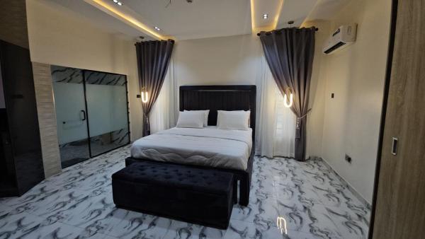 Room In Eleko - Nigeria