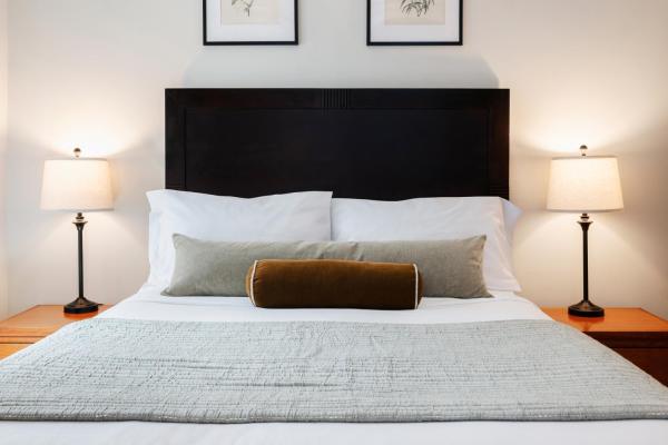 Best Western Plus Hospitality House Suites - Englewood, NJ