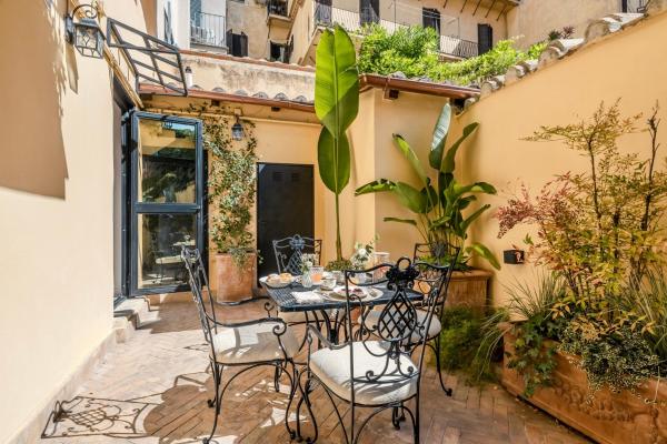 Colosseum 1 Min Design Apt With Private Courtyard - Monti