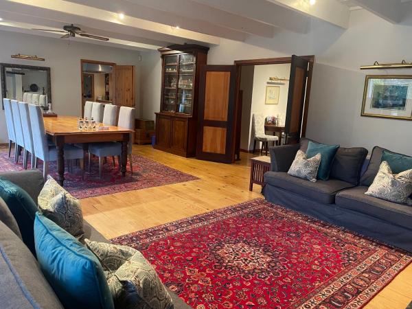 Arum Farm Style House -Stunning Indigenous Garden - Cape Town