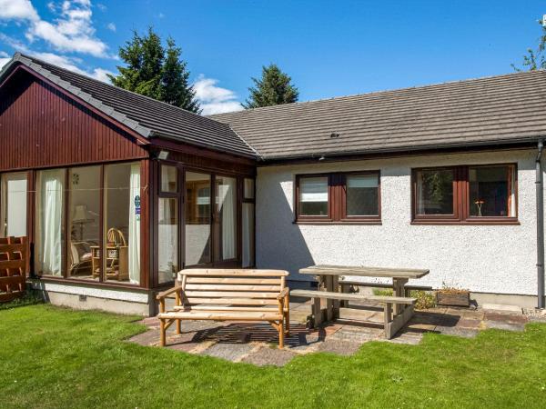 Heath Cottage - Boat of Garten