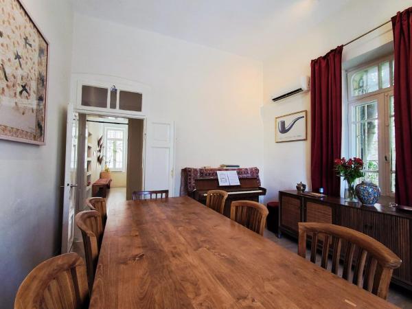 The Jewel In Talbyeh - Jerusalem