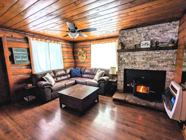 Cozy Cub Log Cabin - Year Round Tranquil Beauty - Pinetop-Lakeside, AZ
