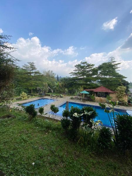 Ken Hotel By Tripletree - Cisarua