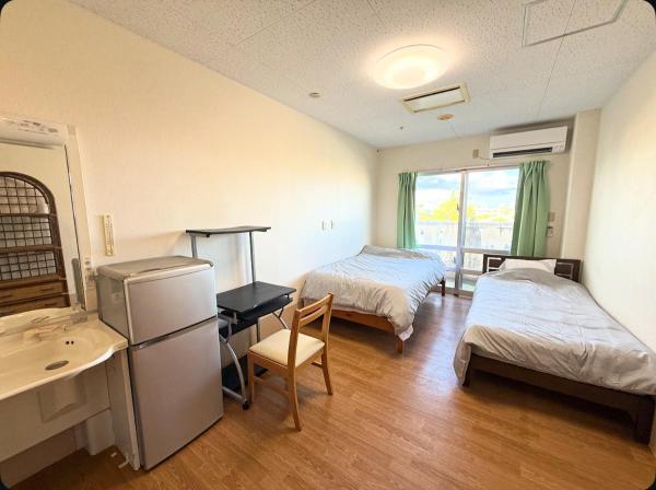 ハイ沖縄金武店トイレお風呂共用 プレオープン中駐車場有 ペット同伴可能長期滞在可能2025年10月より車貸し出しサービス有希望であればお申し付けください - Okinawa, Japan