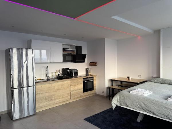 Jaccuzi, Tour Eiffel, Led Multicolores Paris 13 - Rungis