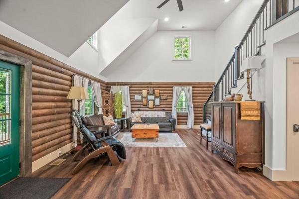 Log Cabin Sleeps 6 Woodsy Retreat! - Nashville, TN