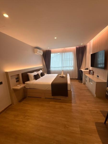 Spacious Bedroom- 2 Mins From Train Station - Bangkok