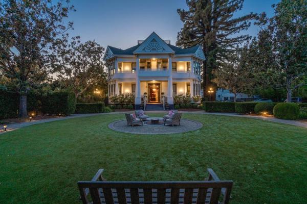 White House Napa - Napa Valley, CA