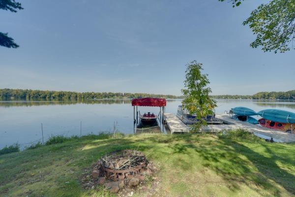 Big Fish Bay Hideaway - Rice Lake Home With Dock! - Rice Lake, WI