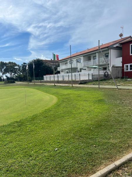 Soggiorno E Relax In Eleganti Villette Interne Al Campo Golf Vicino Al Mare A Due Passi Da Roma - Ardea