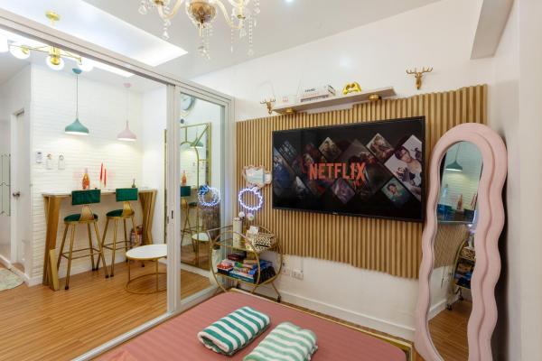 Unique Chiq Comfy Place With Board Games Qc - Ortigas Center