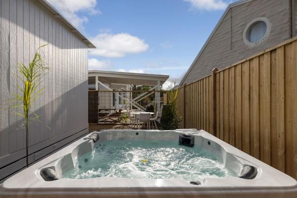 Forrest Caves Retreat - Cape Woolamai