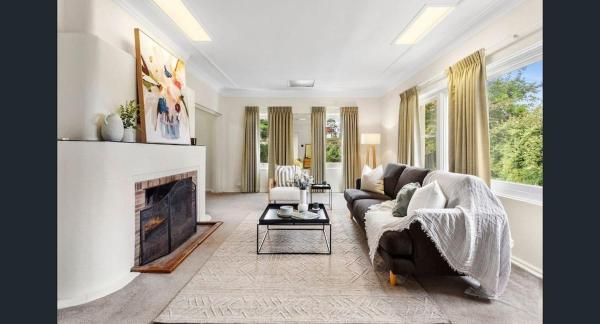 Charming Cottage Walk To City And Eat Street - Australian War Memorial, Campbell