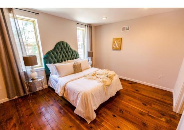 Artsy Hidden Gem - Free Parking - Cherry Hill, NJ