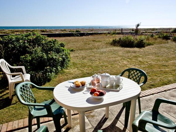 Steps From The Shore - Hayling Island