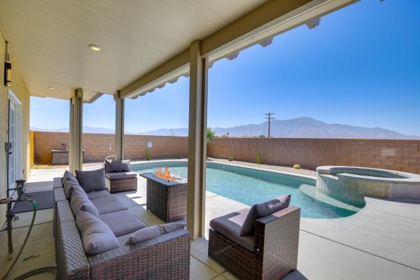 Spacious Desert Gem With Saltwater Pool And Spa! - Morongo Valley, CA
