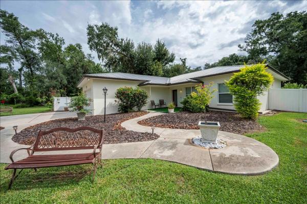 Quiet Retreat - Lakeland, FL