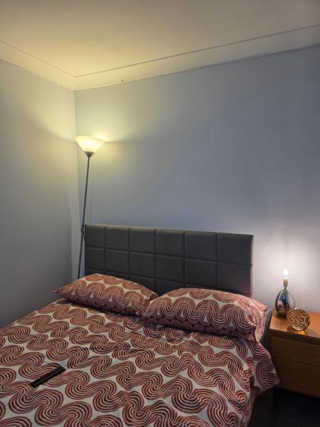 Essex Desk Chair Free Parking Wifi X3 - Mersea Island