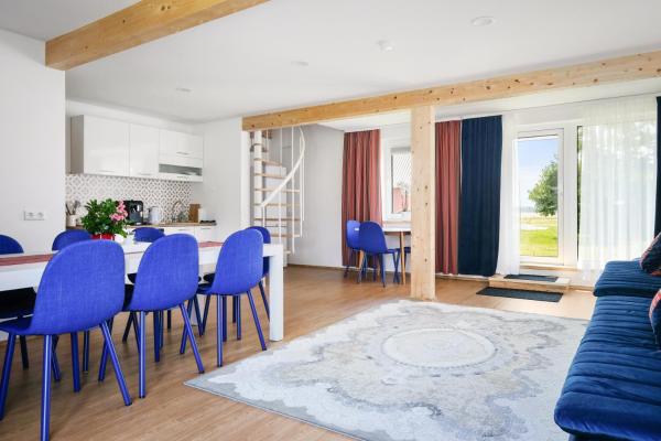 Kihnu Annika Kodumajutus - Estonia