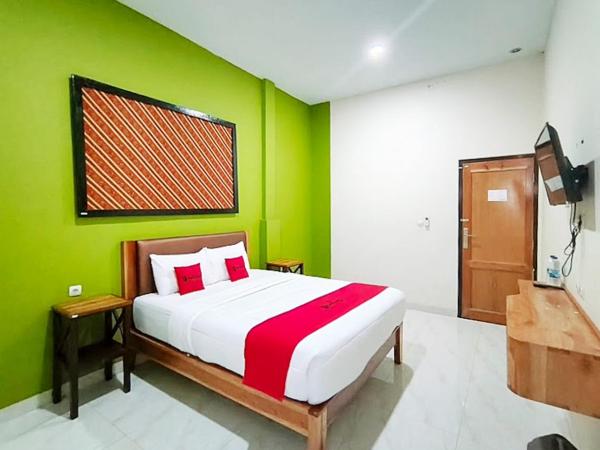 Reddoorz At Flory Hotel Jalan Parangtritis - Central Java