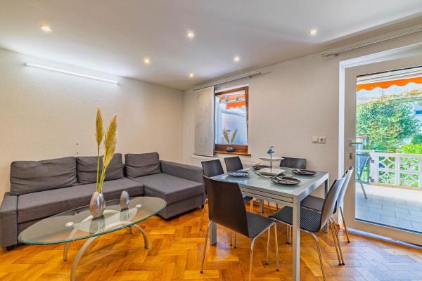 Ruhig Gelegenes Reihenhaus Nähe Europapark & Messe, Haustiere Kostenlos Für Familien Und Geschäftsreisende, Rechnung Auf Anfrage Möglich - Offenbourg