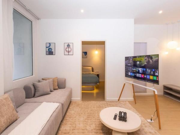 2 Bedrooms For 4 Guests With Kitchen At Heart Of Sathorn - Bangkok