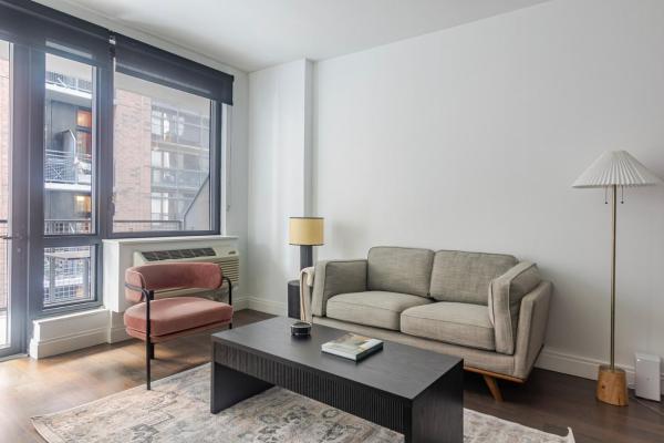 Blueground Powerhouse Arts District Pool Nr Liberty State Park Nyc-1985 - New York City