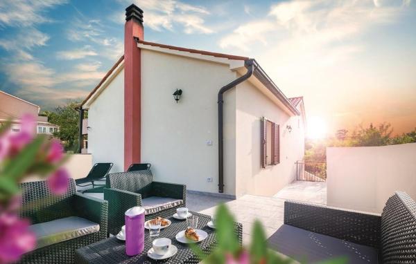 House Luna By Villas Guide - Pula