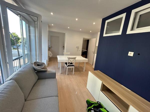 Limon's Cocoon - La Panne