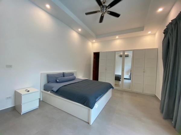 Hana 4 - Wichian Buri District