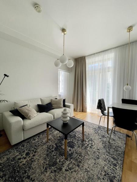 Beautiful & Peaceful City Apartment In The Heart Of Helsinki - Helsinki