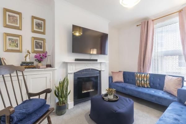Central 3 Bedroom Home For 7 Guests - Winchcombe