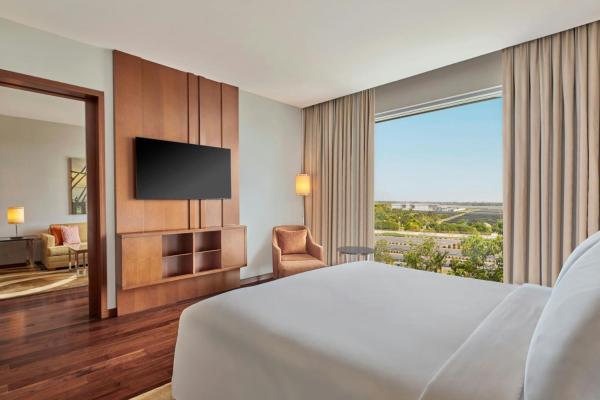 Courtyard By Marriott Kochi Airport - Koczin