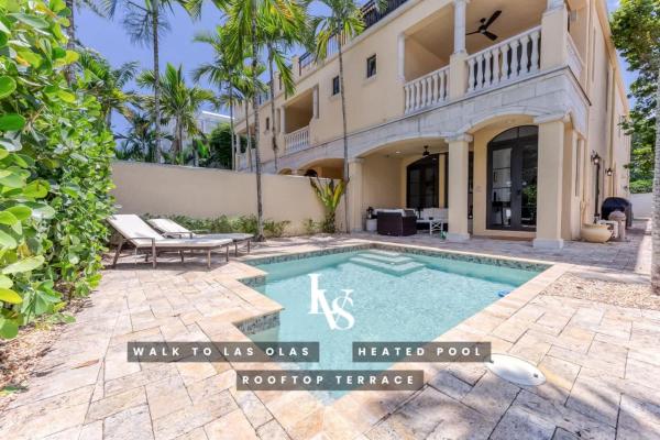 Lvs Villa Alba- Walk2lasolas, Heatedpool, Rooftopterrace - Fort Lauderdale, FL