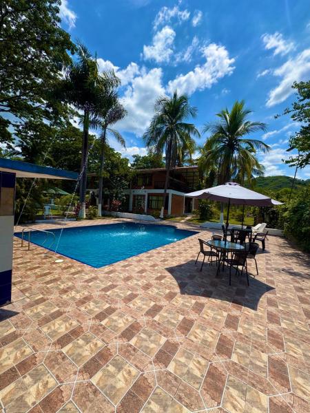 Casa Campestre El Samán - Chía
