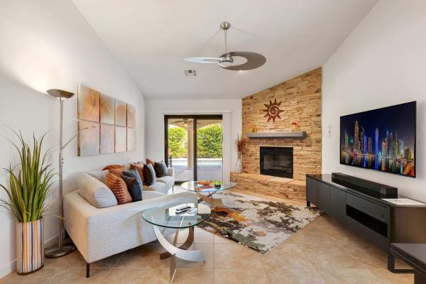 Casa De Arcos With Private Hot Tub - Palm Springs, CA