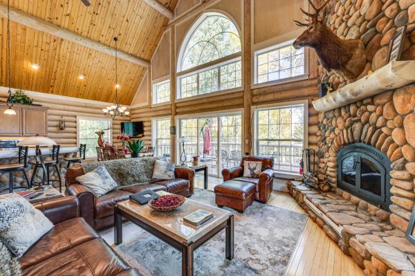 Secluded Log Cabin With Game Room And Forest Views - Red Feather Lakes, CO