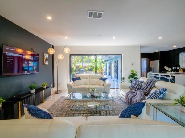 Luxury,3bed 2bath ,Pool,grill,parking In Hollywod - Dania Beach, FL