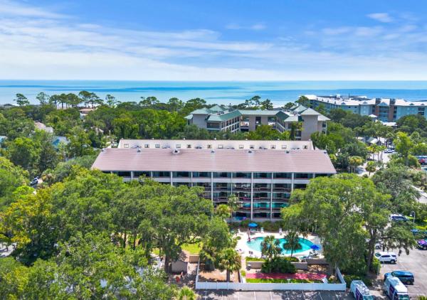 Sea Crest Surf And Racquet Club - Hilton Head Island, SC