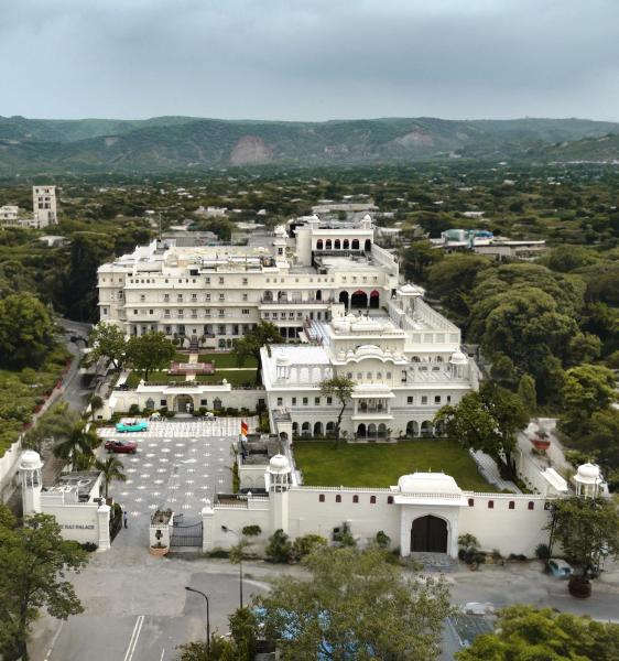 The Raj Palace (Small Luxury Hotels Of The World)