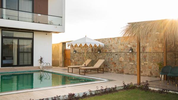 8 Bhk Farm Stay W Pool, Garden , Snooker, Wifi - Rajasthan