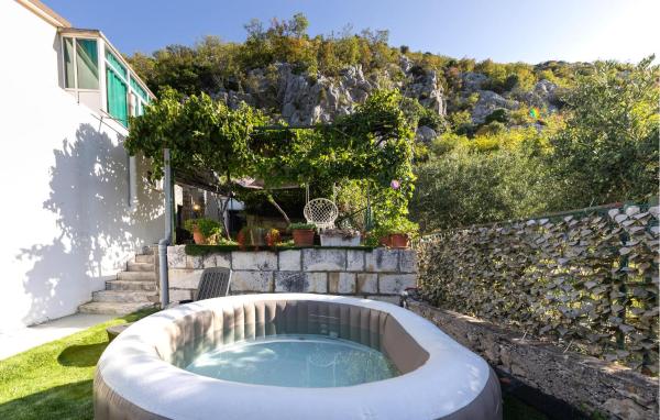 4 Bedroom Gorgeous Home In Gornja Brela - Baška Voda