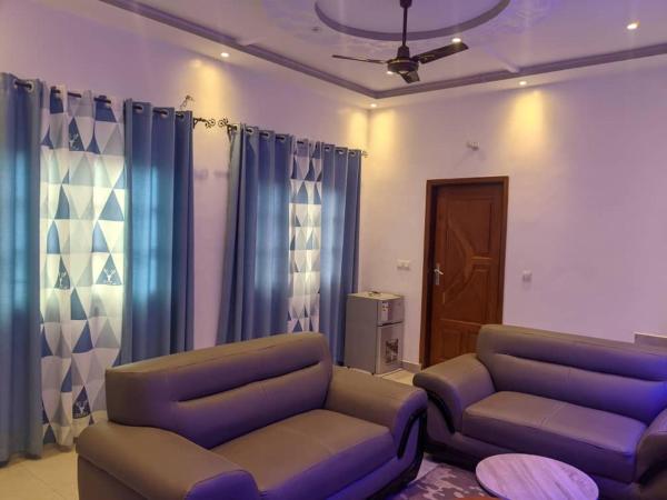 1 Chambres 1 Salon A Fidrossè Plage Avec Vue Sur La Mer - Cotonou