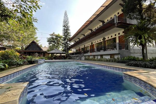 Santa Monica Resort - Bogor